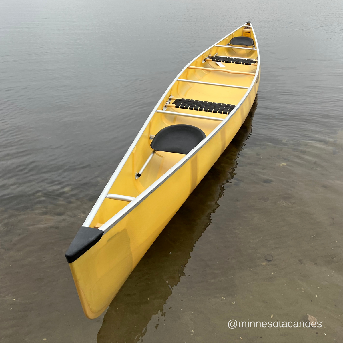 MINNESOTA 4 (23' 0") Aramid Ultra-light Tandem Wenonah Canoe with 4 Se ...