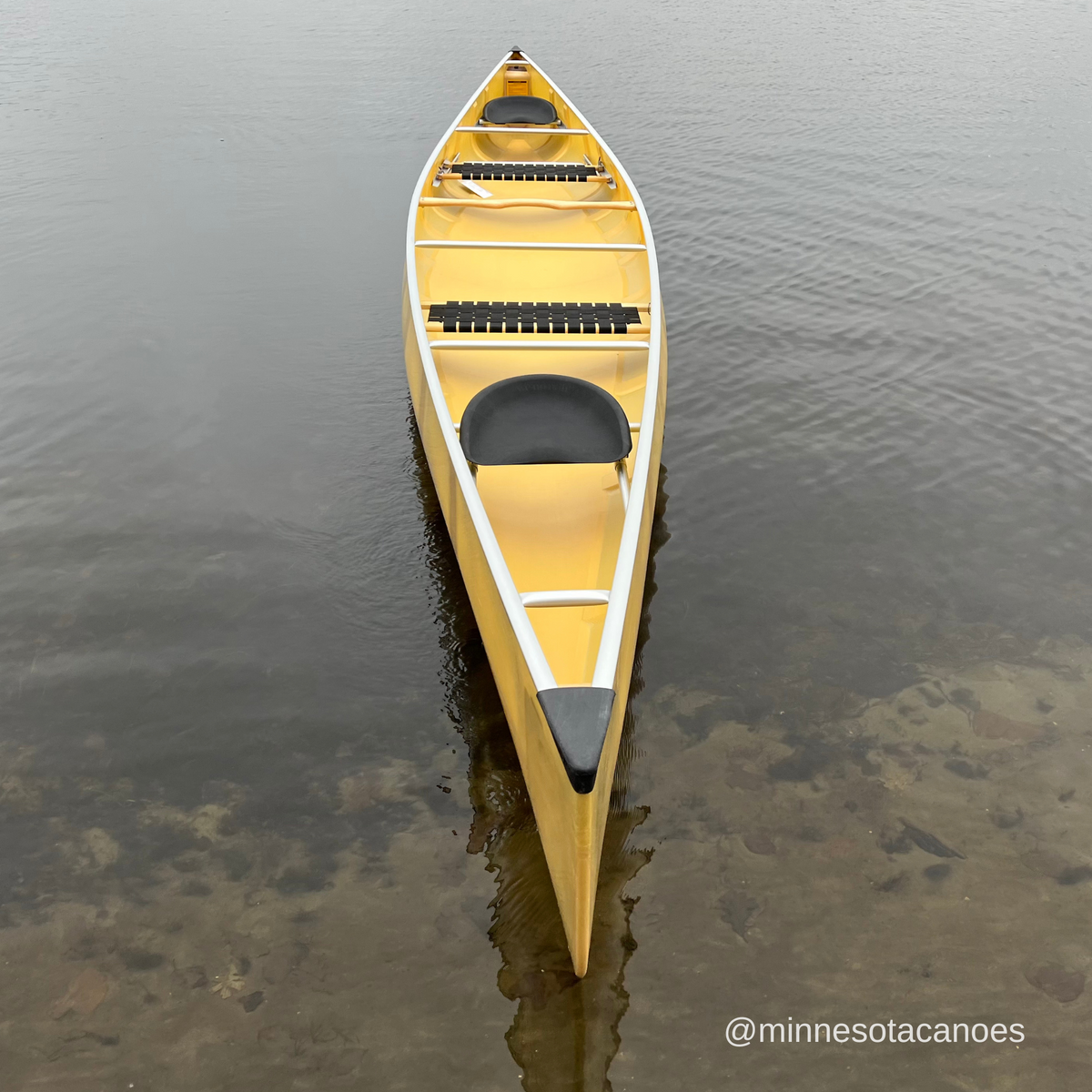 MINNESOTA 4 (23' 0") Aramid Ultra-light Tandem Wenonah Canoe with 4 Se ...